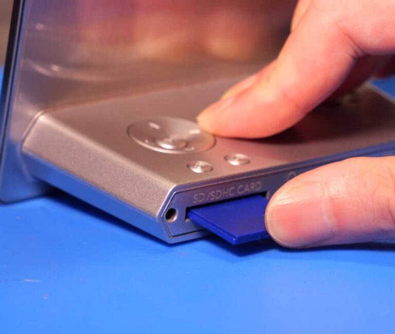 デジタルフォトフレームが滅んだ理由を考えながら恵安KD8JV-Sの動作チェック | 自由日記J -ジャンカーへの道-